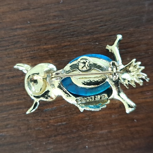 Gerry'S | Jewelry | Gerrys Vintage Owl Broochpin Goldtone And Faux ...